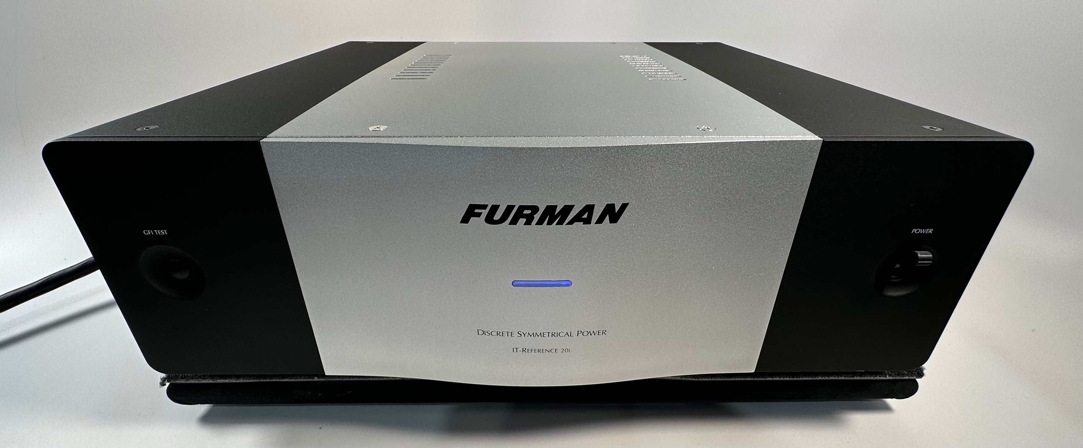 Furman IT-REFERENCE 20i Discrete Symmetrical AC Power Conditioner (20A ...