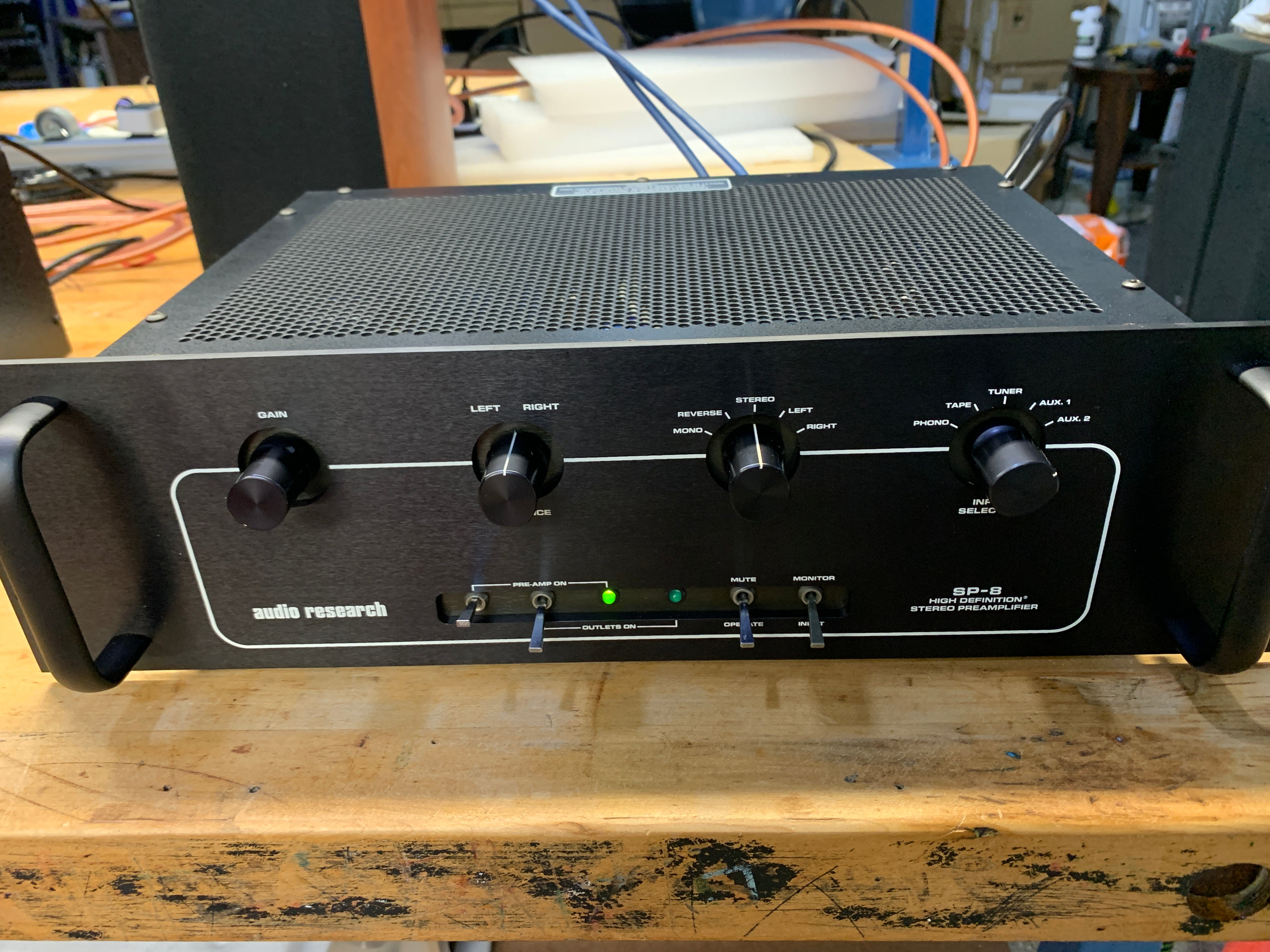 AUDIO RESEARCH SP-8 PREAMP W/PHONO BLACK FACEPLATE – Record Mart HiFi